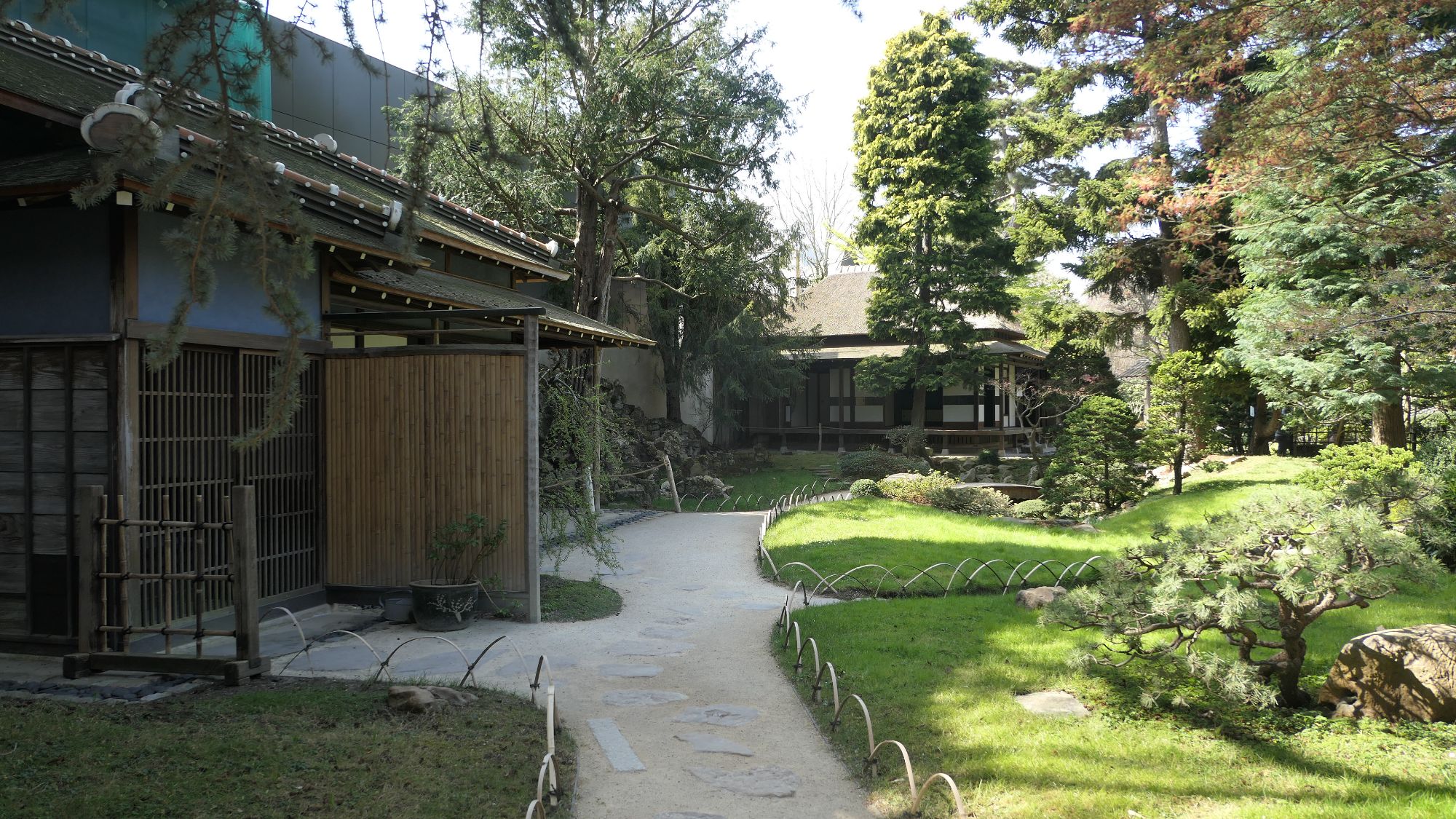 Cherry blossom walk at Albert Kahn garden for easter | Les bêtises de Candy